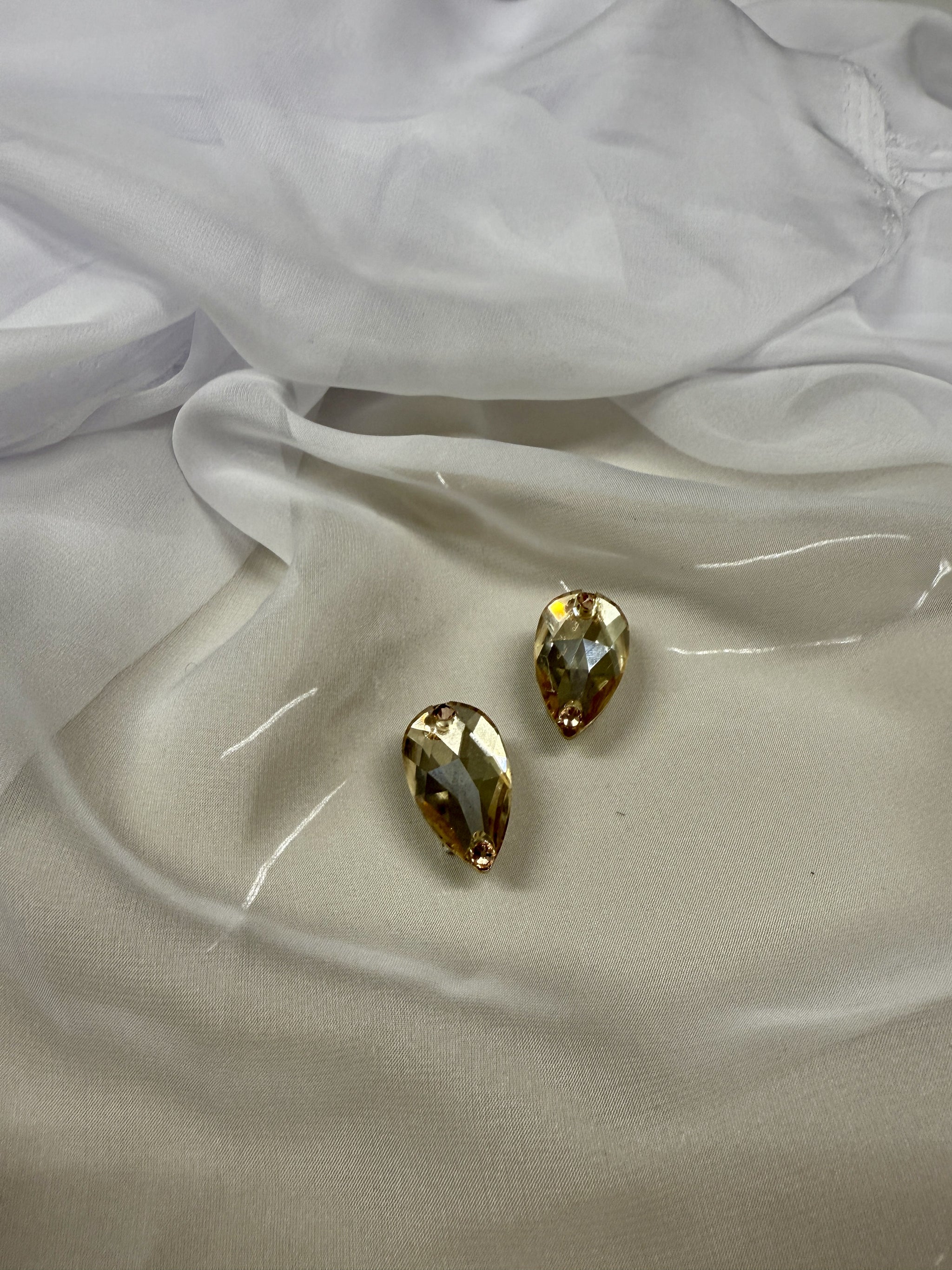 Teardrop Earrings - Golden Shadow – MM Dance Supplies