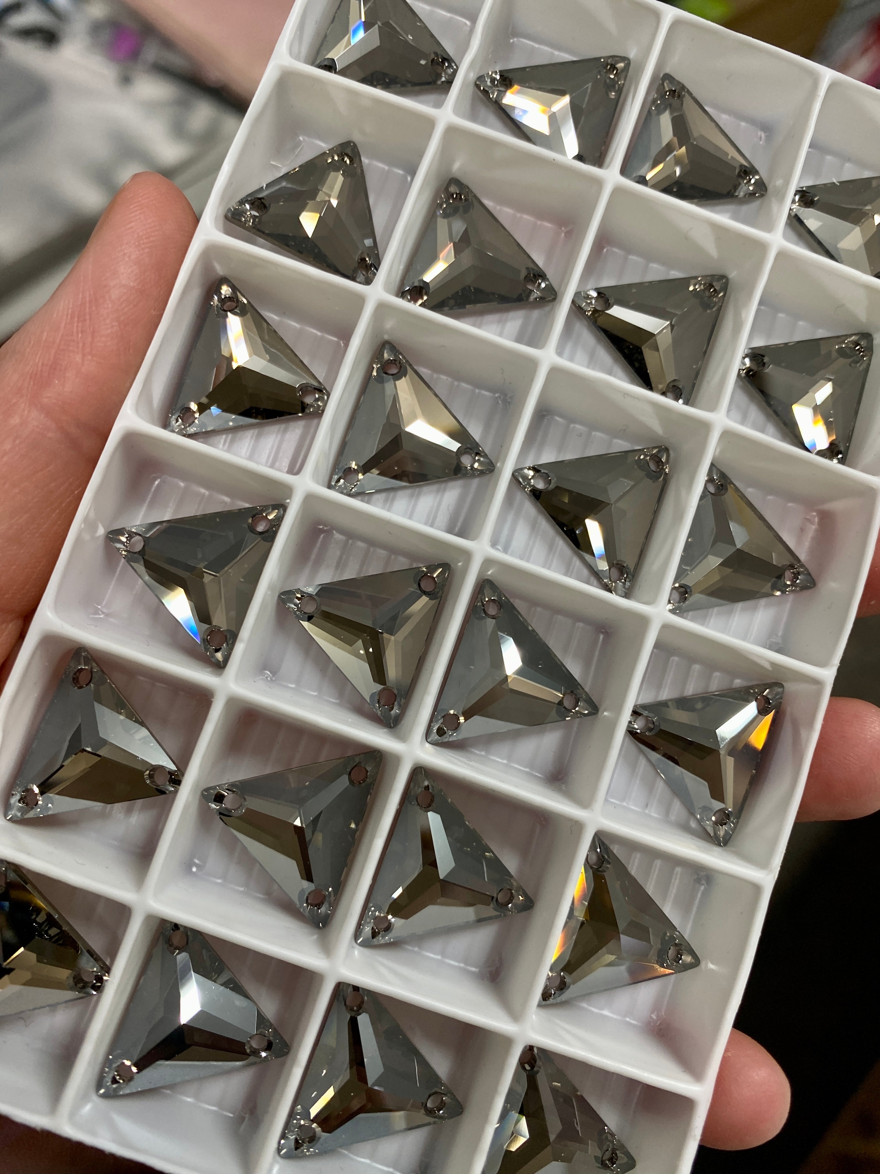 Swarovski Crystal 3270 Triangle Sew On – MM Dance Supplies