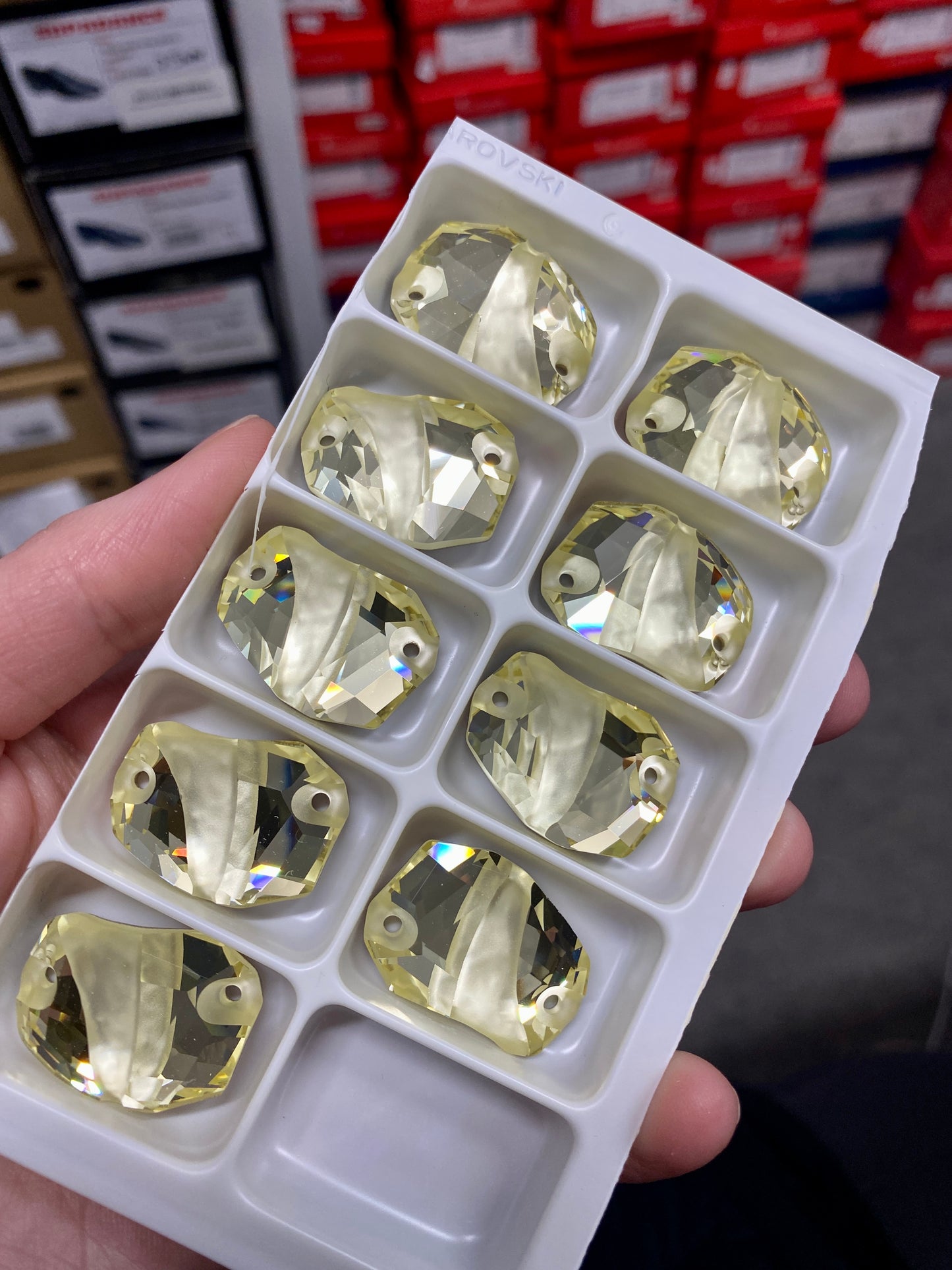 Swarovski Crystal 3257 Divine Rock Sew On – MM Dance Supplies