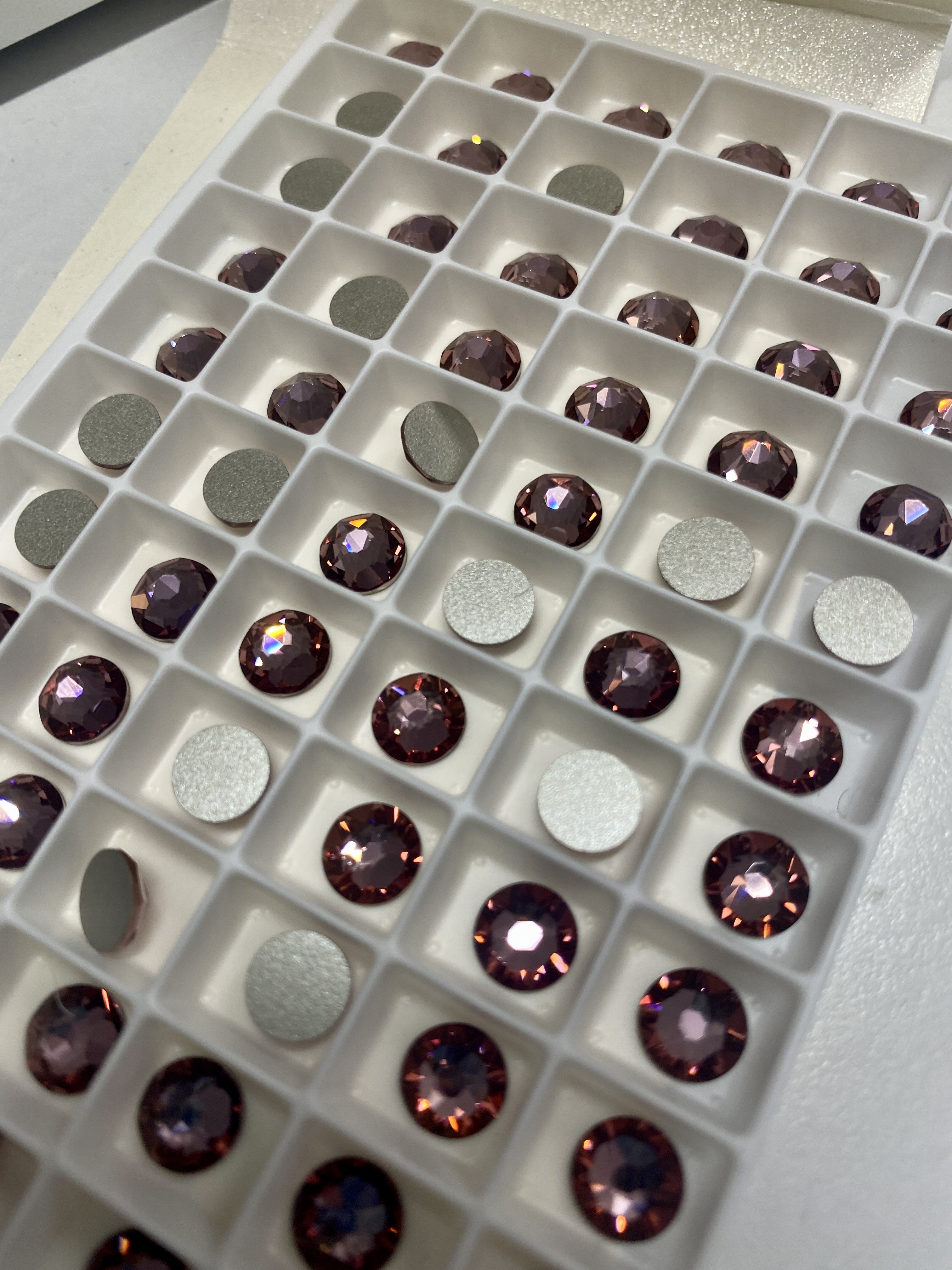 Swarovski Crystal Xirius Rose Crystal Antique Pink SS30 – MM Dance Supplies