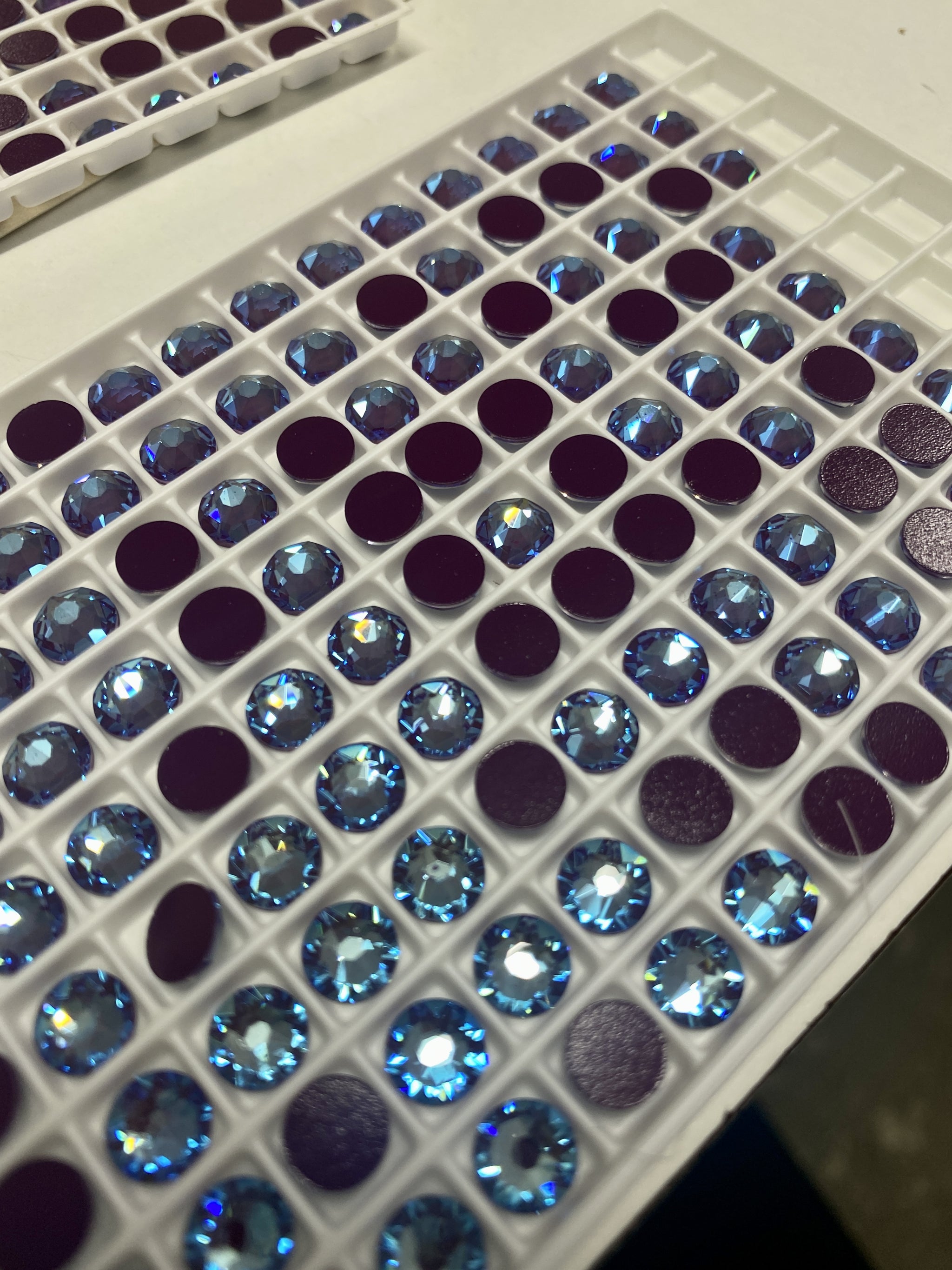 Swarovski Crystal Xirius Rose Burgundy Delite SS30 – MM Dance Supplies